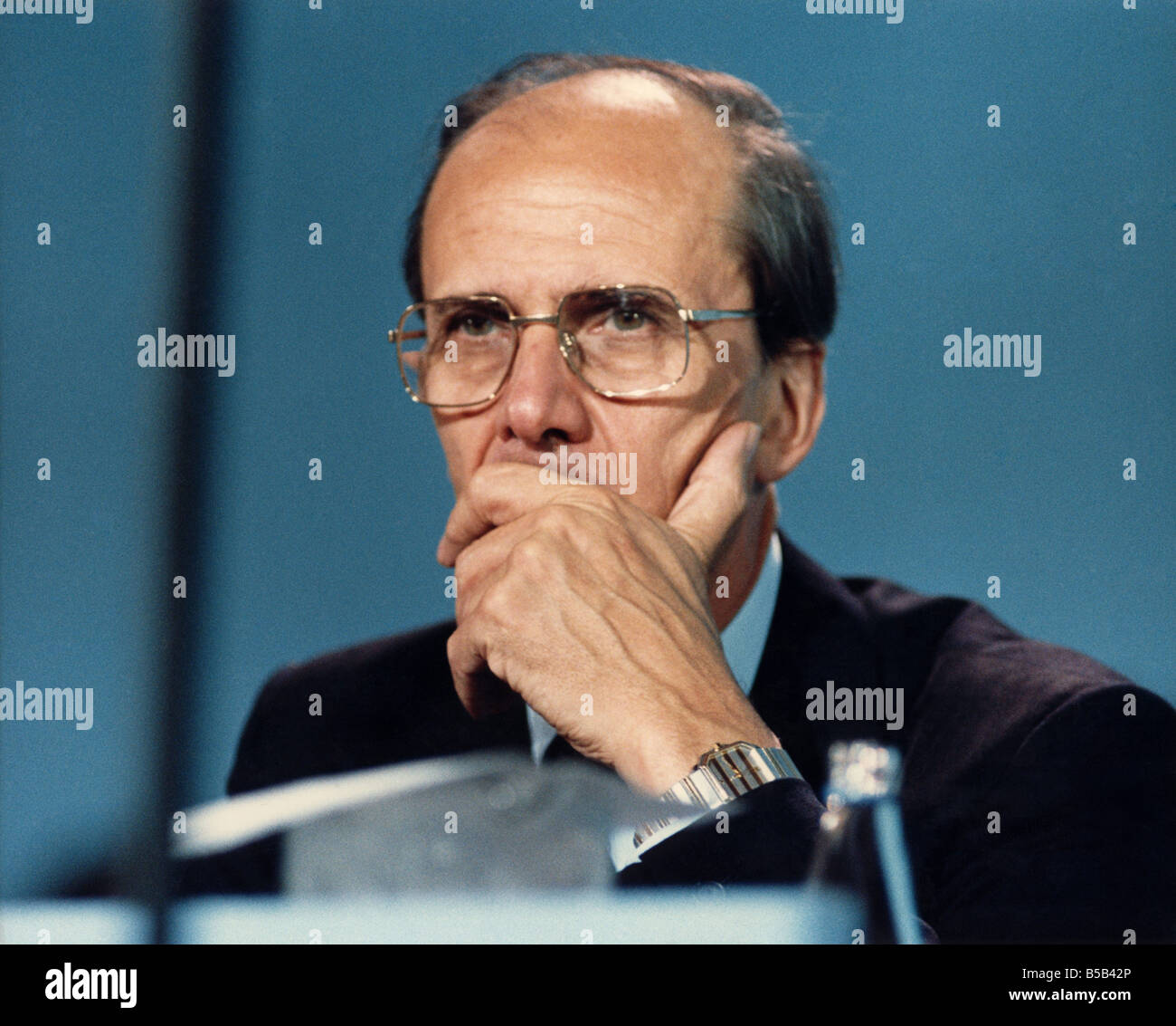 Conservative party politician hi-res stock photography and images - Alamy