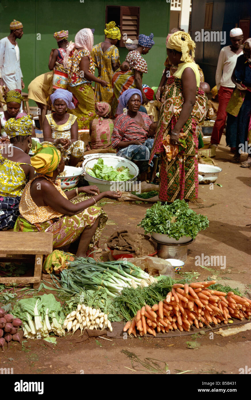 Market scene Niamey Niger Africa G Renner Stock Photo - Alamy