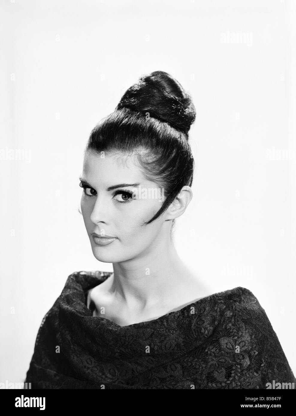 Noble clothes hi-res stock photography and images - Alamy