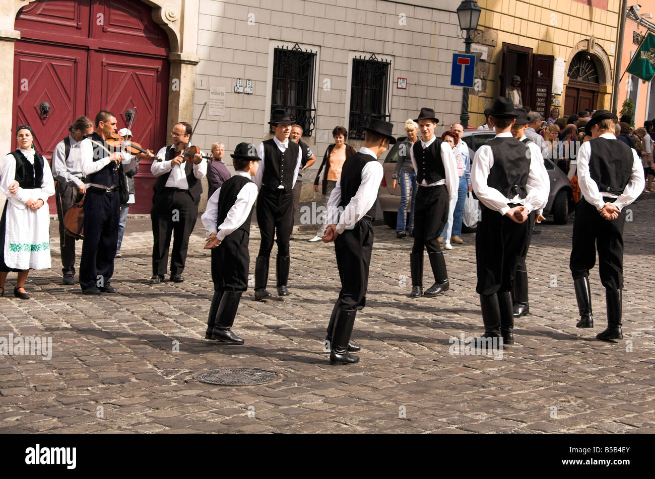 Folk dancers budapest wine festival hi-res stock photography and images ...