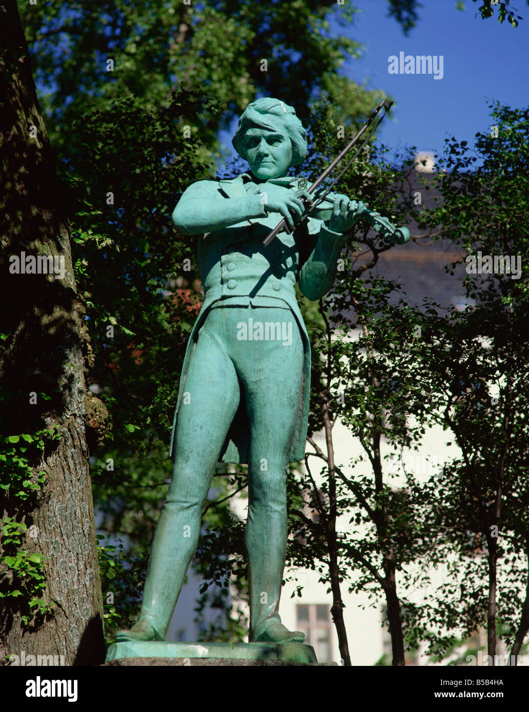 Statue of violinist Ole Bull Bergen Norway Scandinavia Europe Stock ...