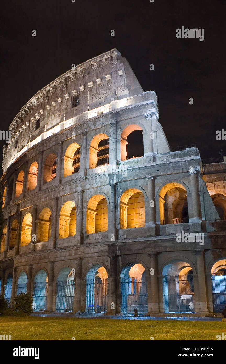 Italy Older amphitheater Coliseum in Rome Stock Photo - Alamy