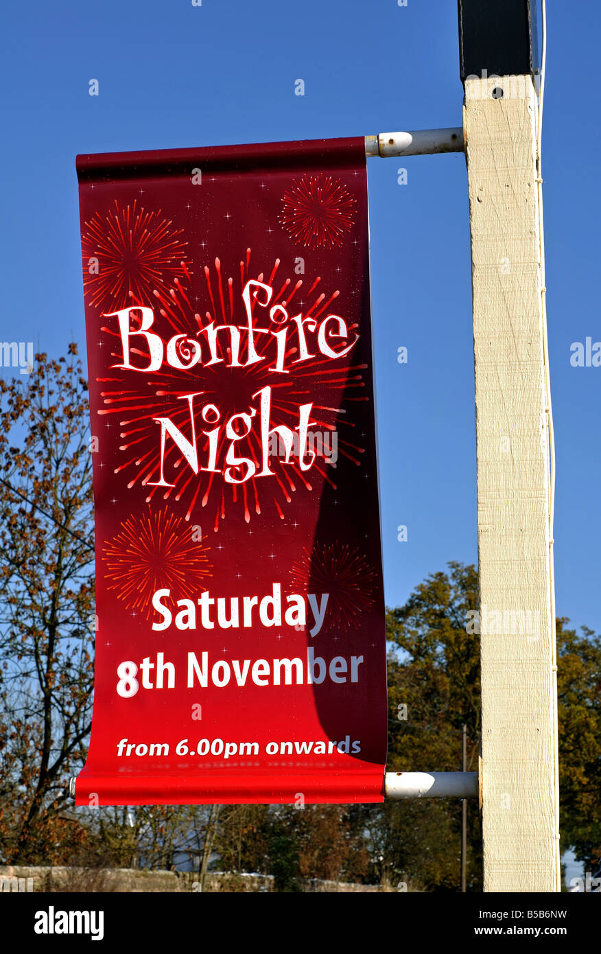 Bonfire night sign Stock Photo - Alamy
