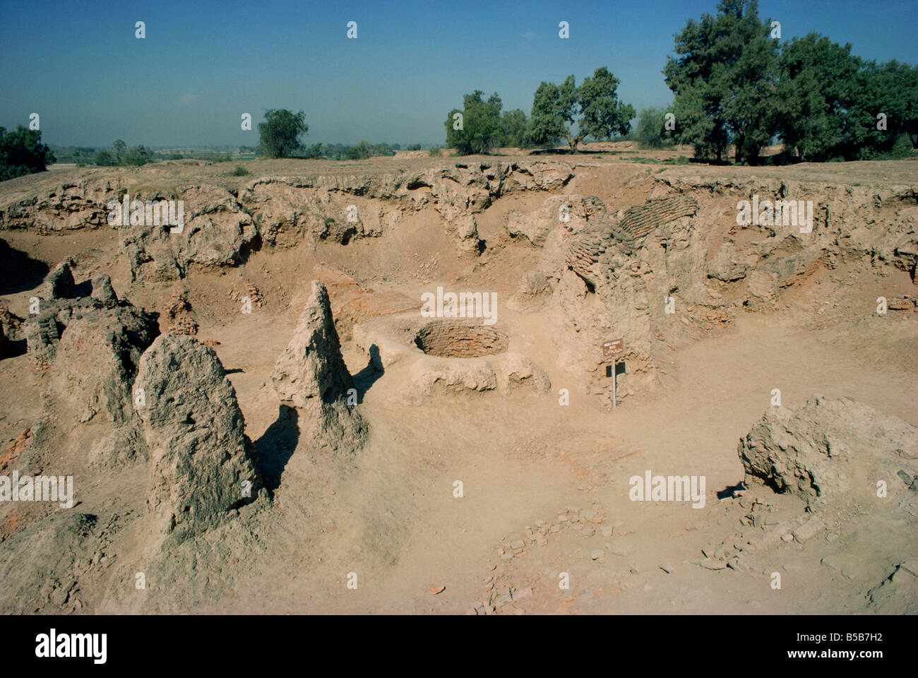 Harappa hi-res stock photography and images - Alamy