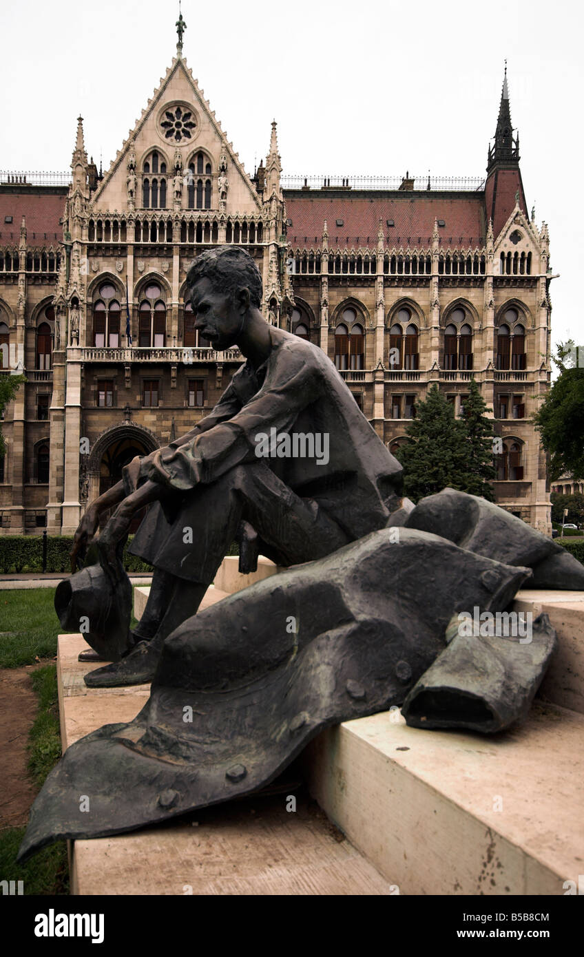 Statue of Hungarian poet, Attila Jozsef, outside Hungarian Parliament ...