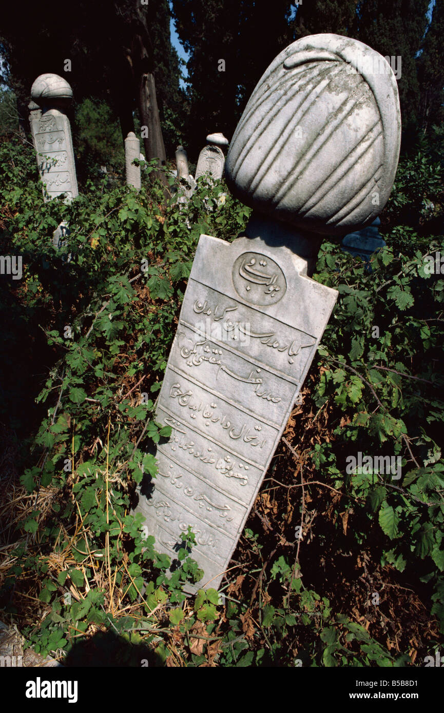 Tombstone in graveyard Istanbul Turkey Europe Stock Photo - Alamy