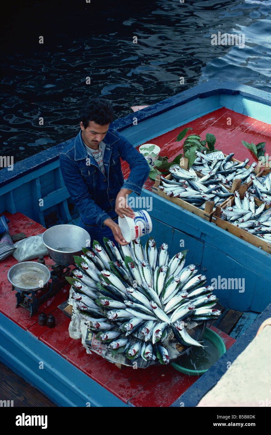 Fish market by the Galata Bridge Istanbul Turkey Europe Stock Photo - Alamy