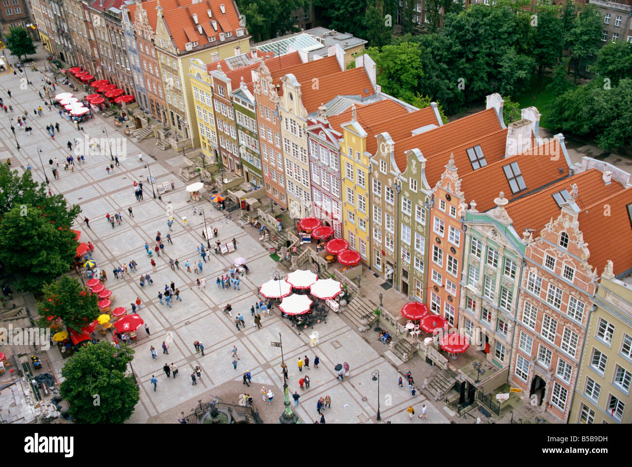 Aerial view of the bright postwar renovation of the houses of Dlugi ...