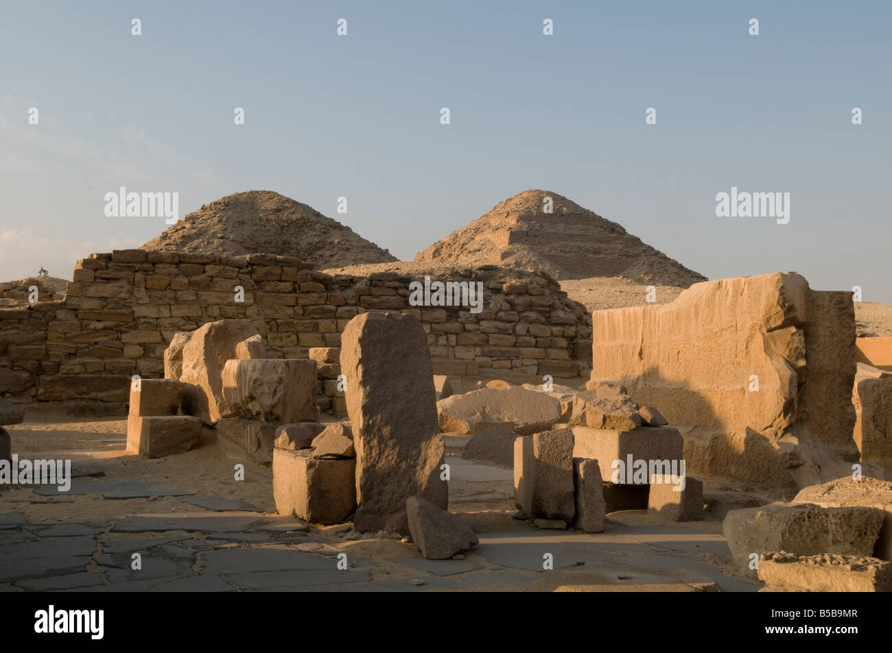 Abu sir cairo hi-res stock photography and images - Alamy