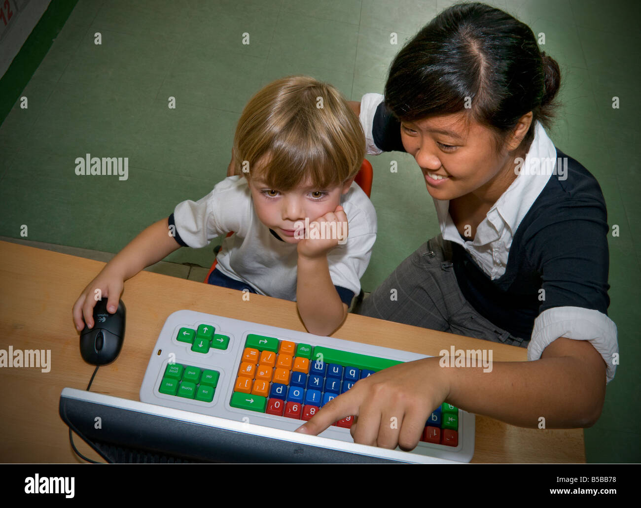 Computer in kindergarten classroom hi-res stock photography and images ...