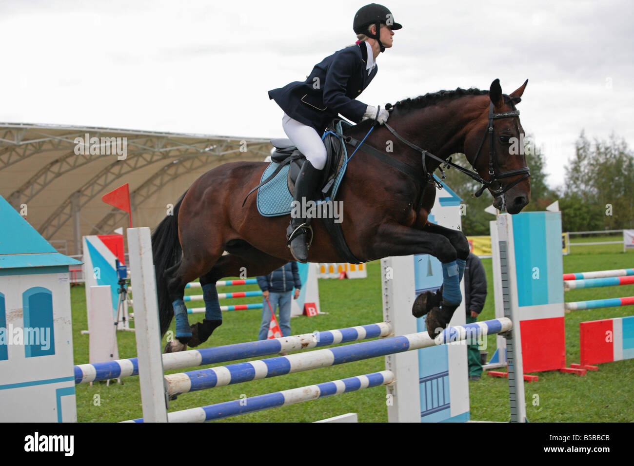 Show jumping arena hi-res stock photography and images - Alamy