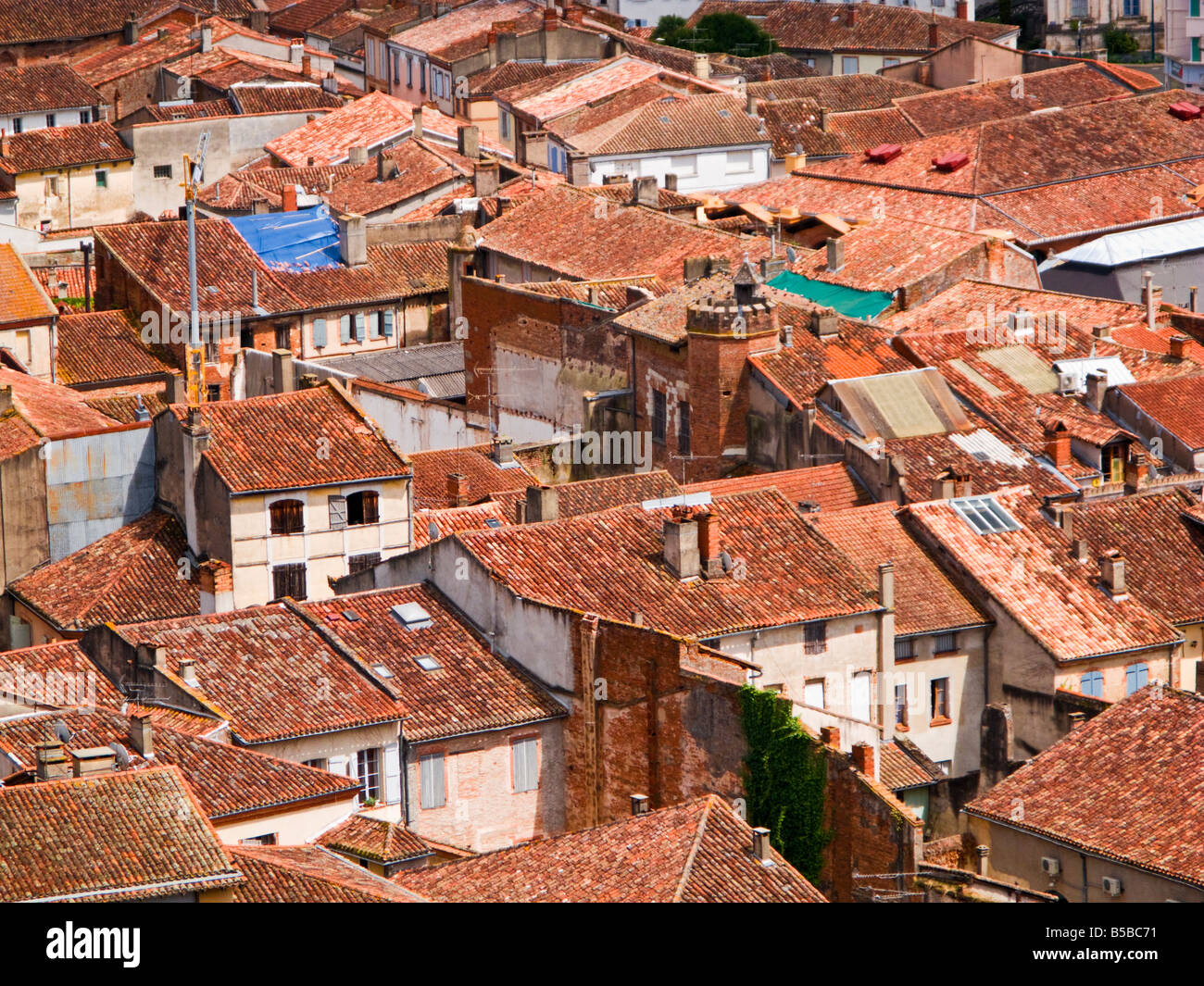 French roof tiles hi-res stock photography and images - Alamy