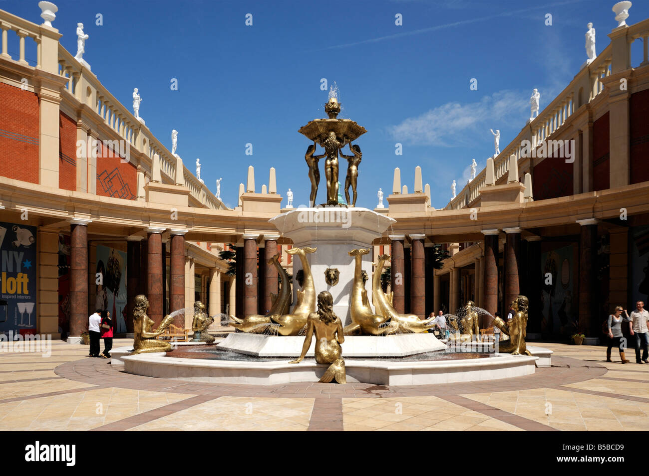 Barton Square, The Trafford Centre, Manchester, England, Europe Stock ...