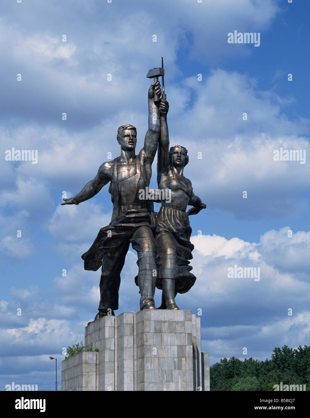 Statue kolkhoz russia hi-res stock photography and images - Alamy