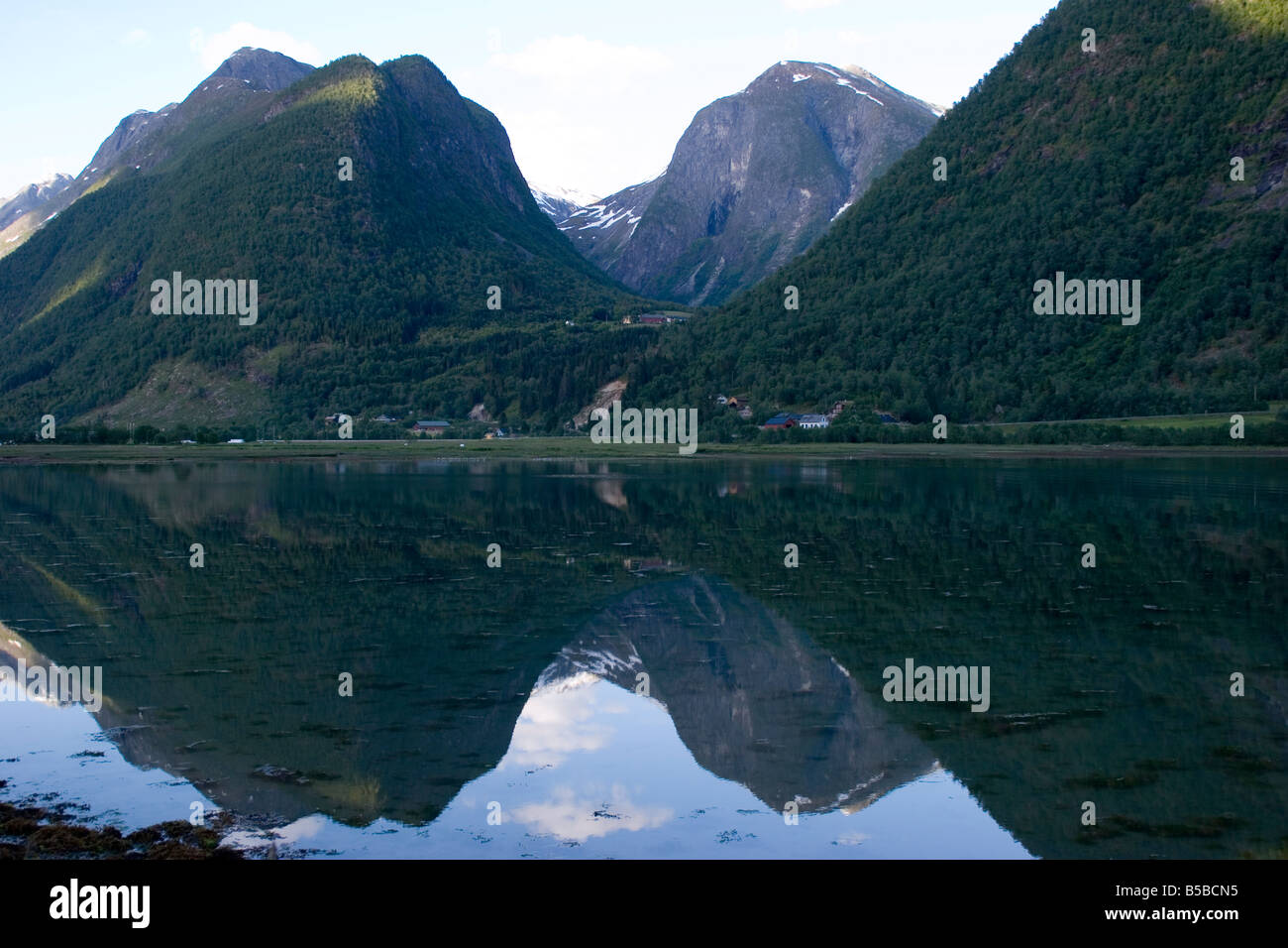 Sognefjord hi-res stock photography and images - Alamy