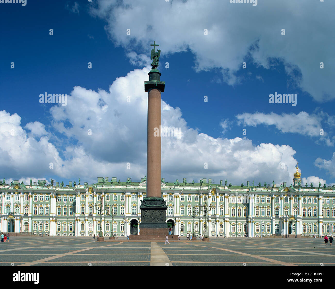 Tall column in front of the Winter Palace which houses the Hermitage ...