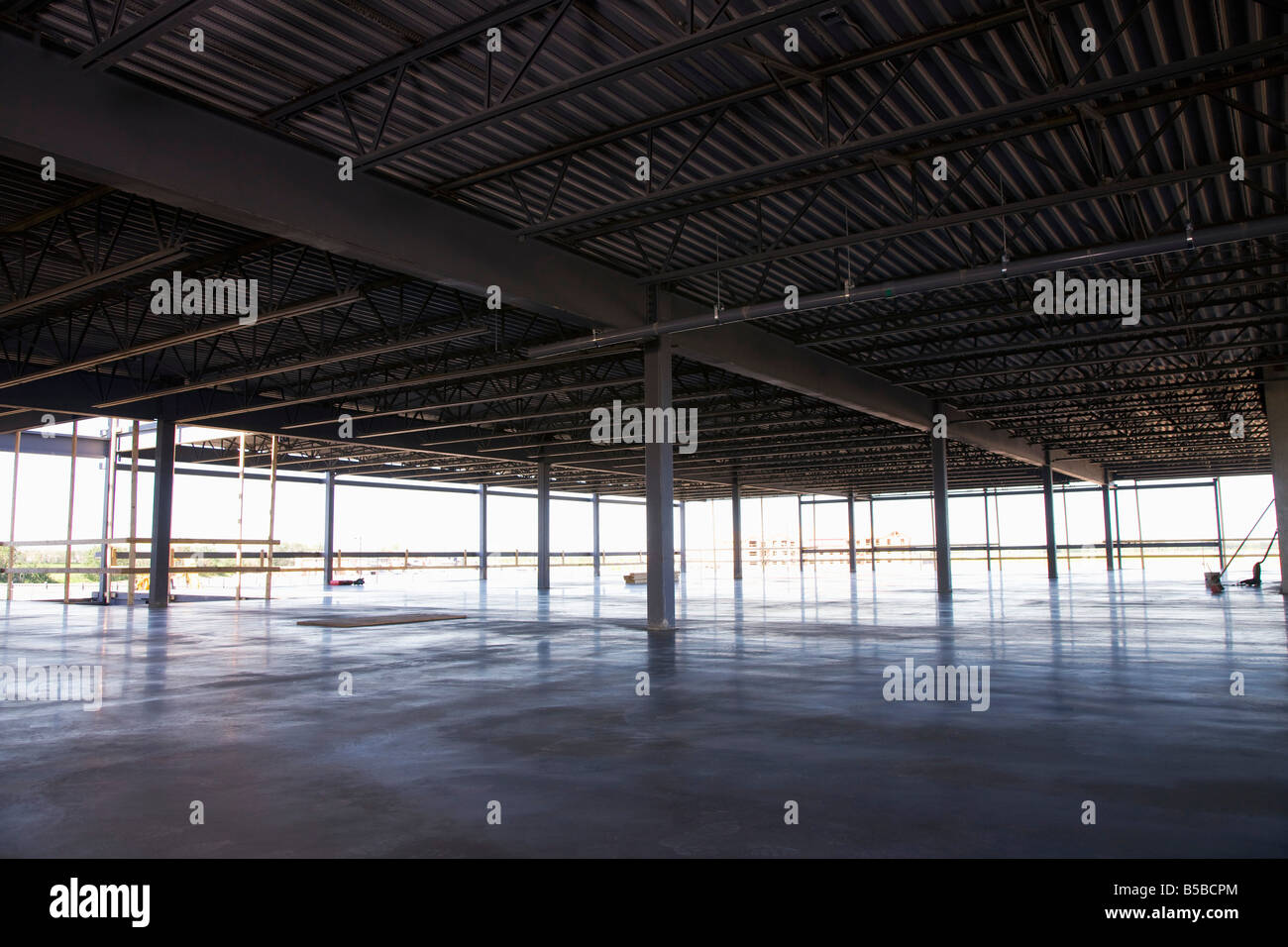 Deserted unfinished building Stock Photo - Alamy