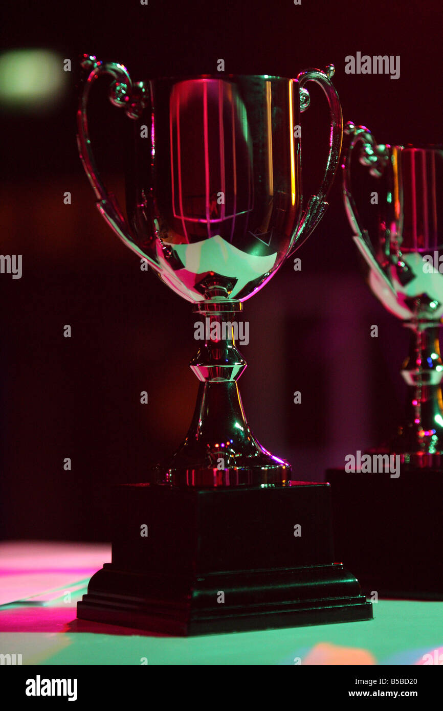 Bronze trophy hi-res stock photography and images - Alamy