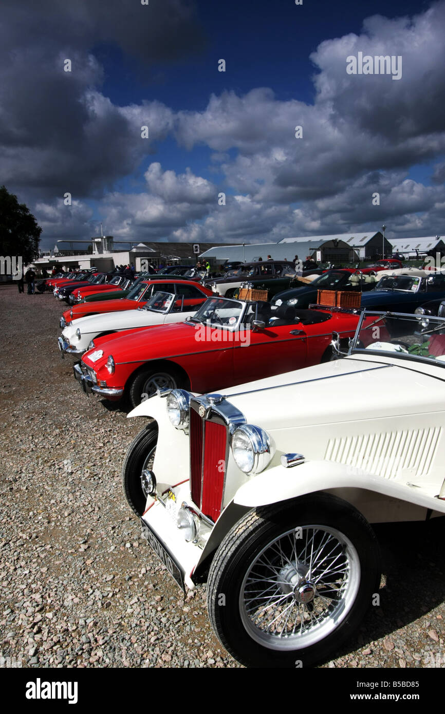 A line up of traditional classic MG sports cars Stock Photo - Alamy