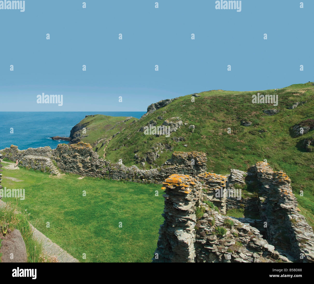 Tintagel Castle and the Cornish coast Cornwall England United Kingdom ...