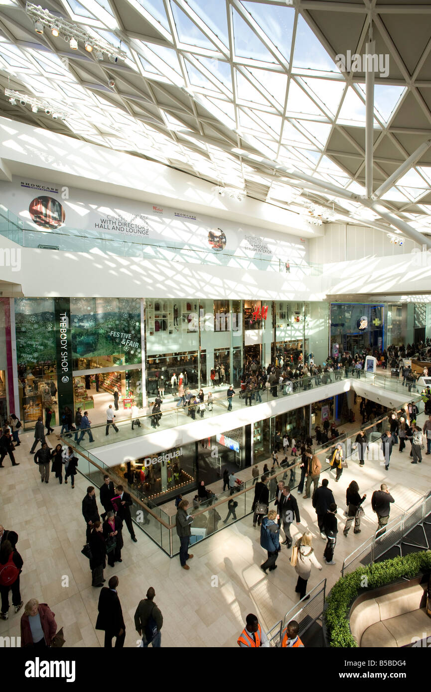 Westfield shopping centre hi-res stock photography and images - Alamy
