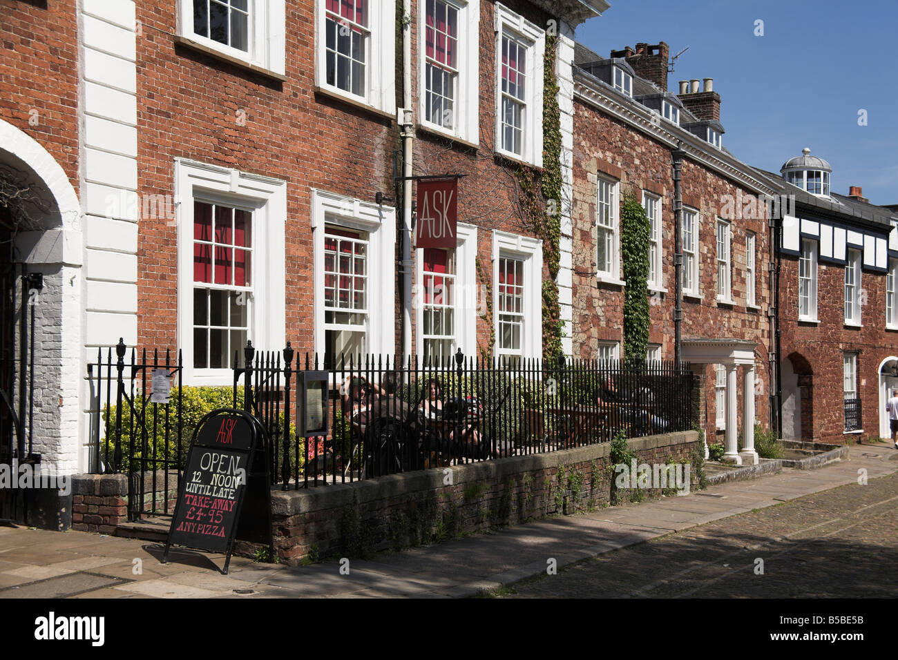 Ask restaurant hi-res stock photography and images - Alamy