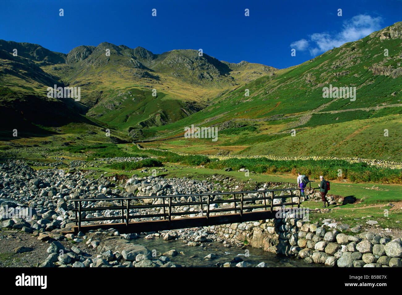 Footbridge over Oxendale Beck near Crinkle Crags, Lake District ...