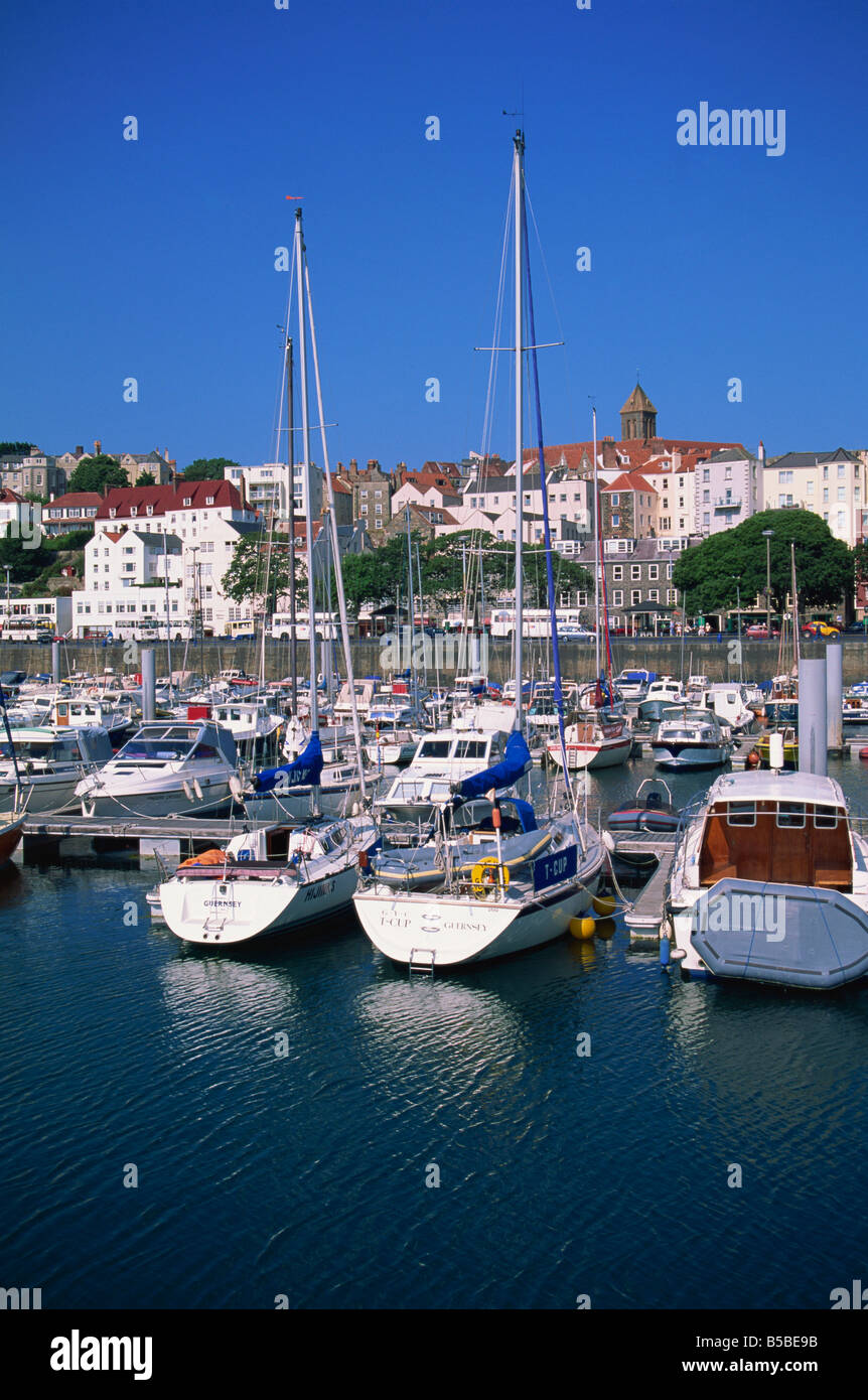 Channel islands port hi-res stock photography and images - Alamy