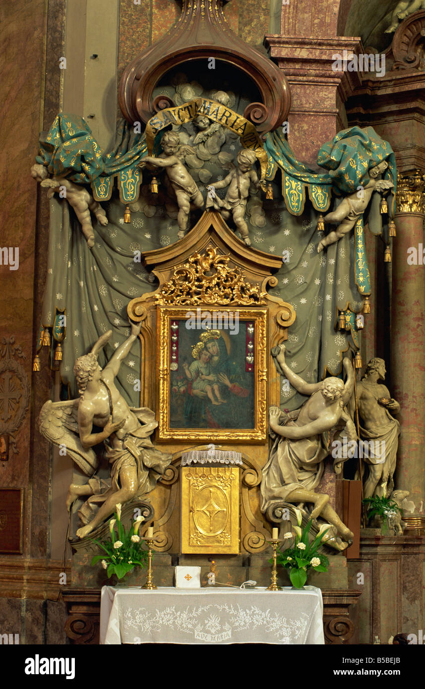 Baroque altars hi-res stock photography and images - Alamy
