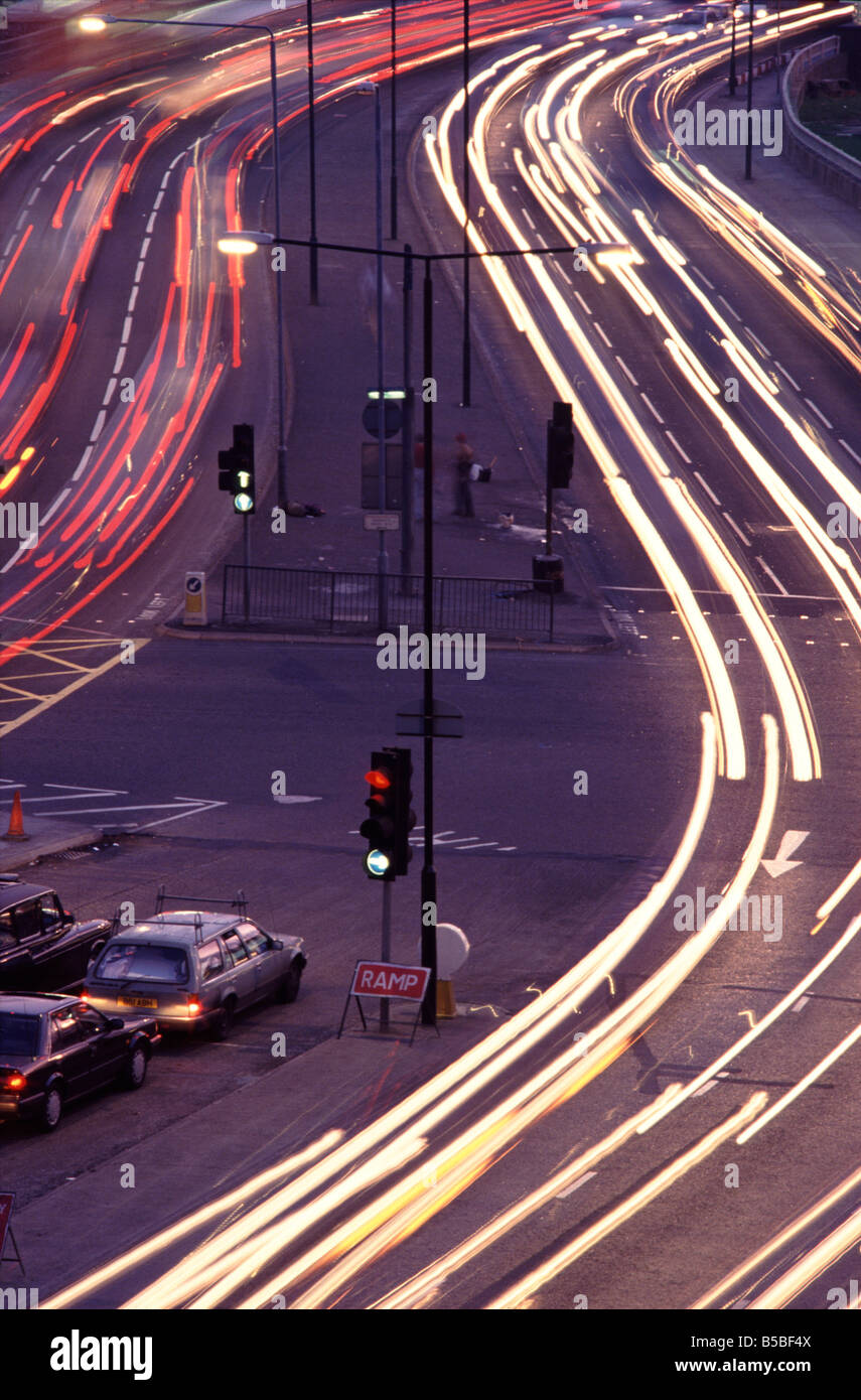 Car traffic london hi-res stock photography and images - Alamy