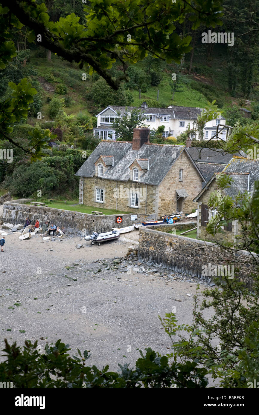 beach at durgan cornwall Stock Photo - Alamy