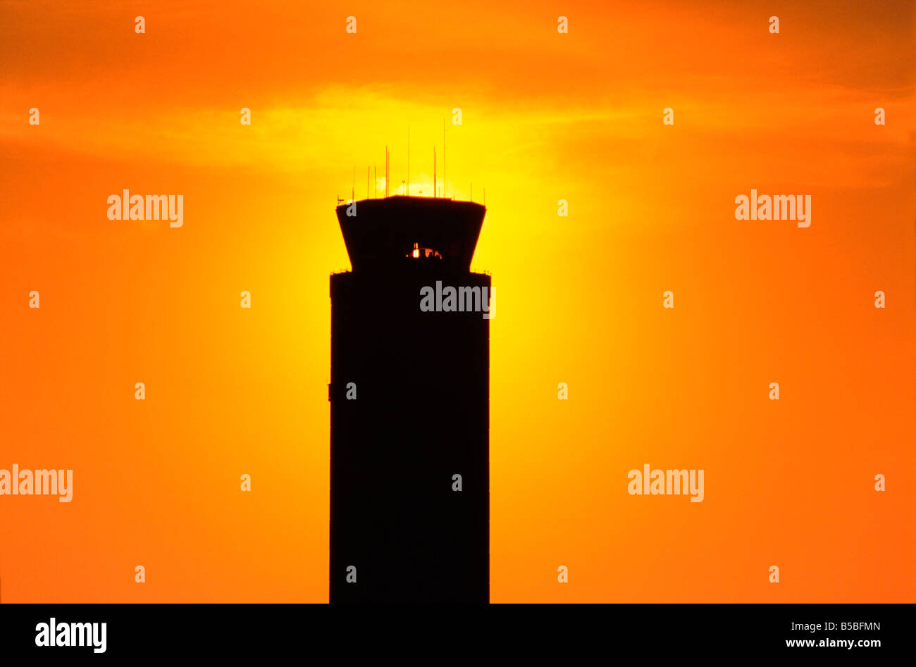 Atc radar screen hi-res stock photography and images - Alamy