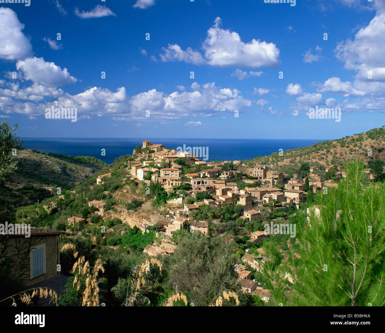 Deya hi-res stock photography and images - Alamy