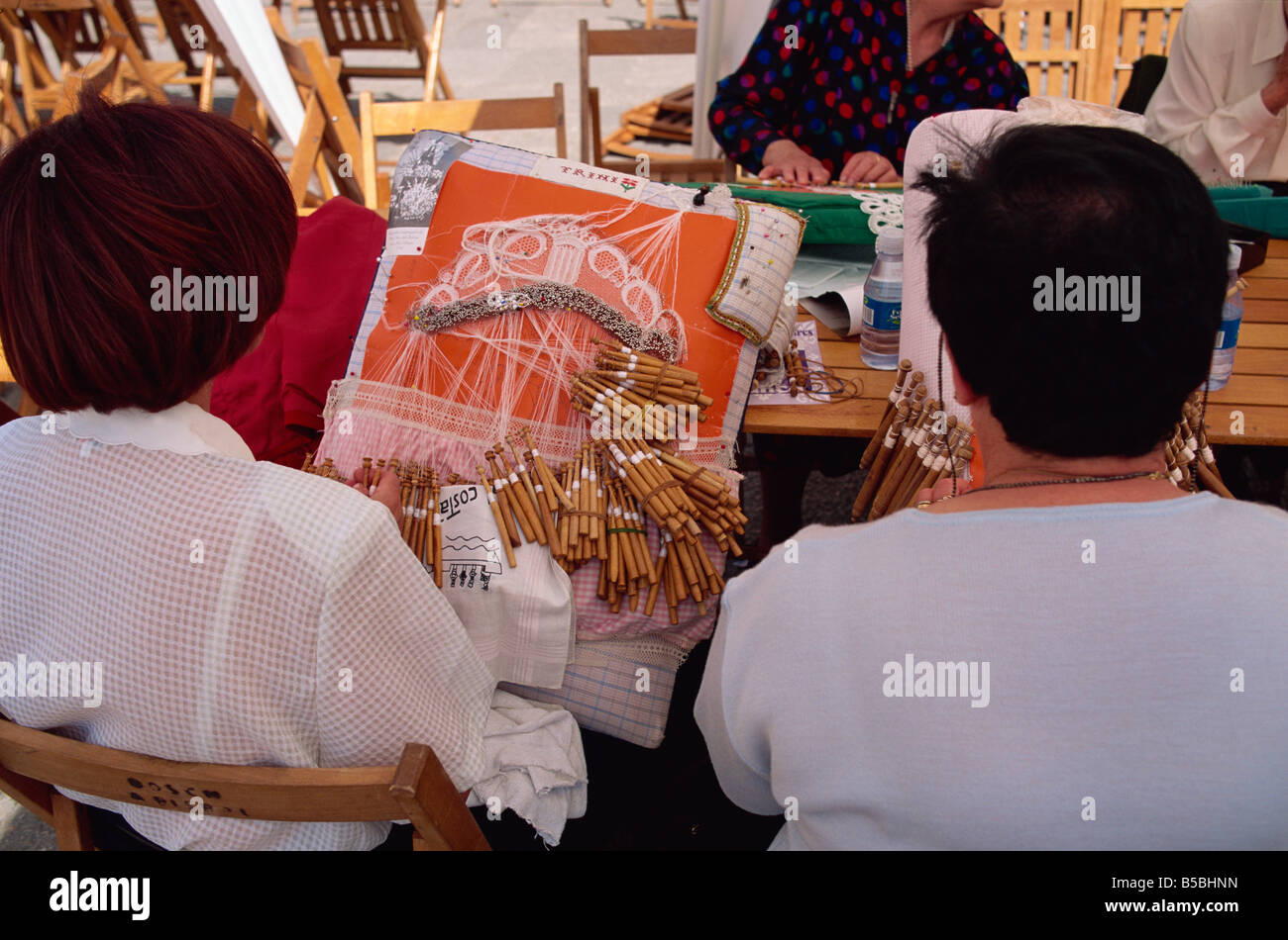 Lace makers hi-res stock photography and images - Alamy