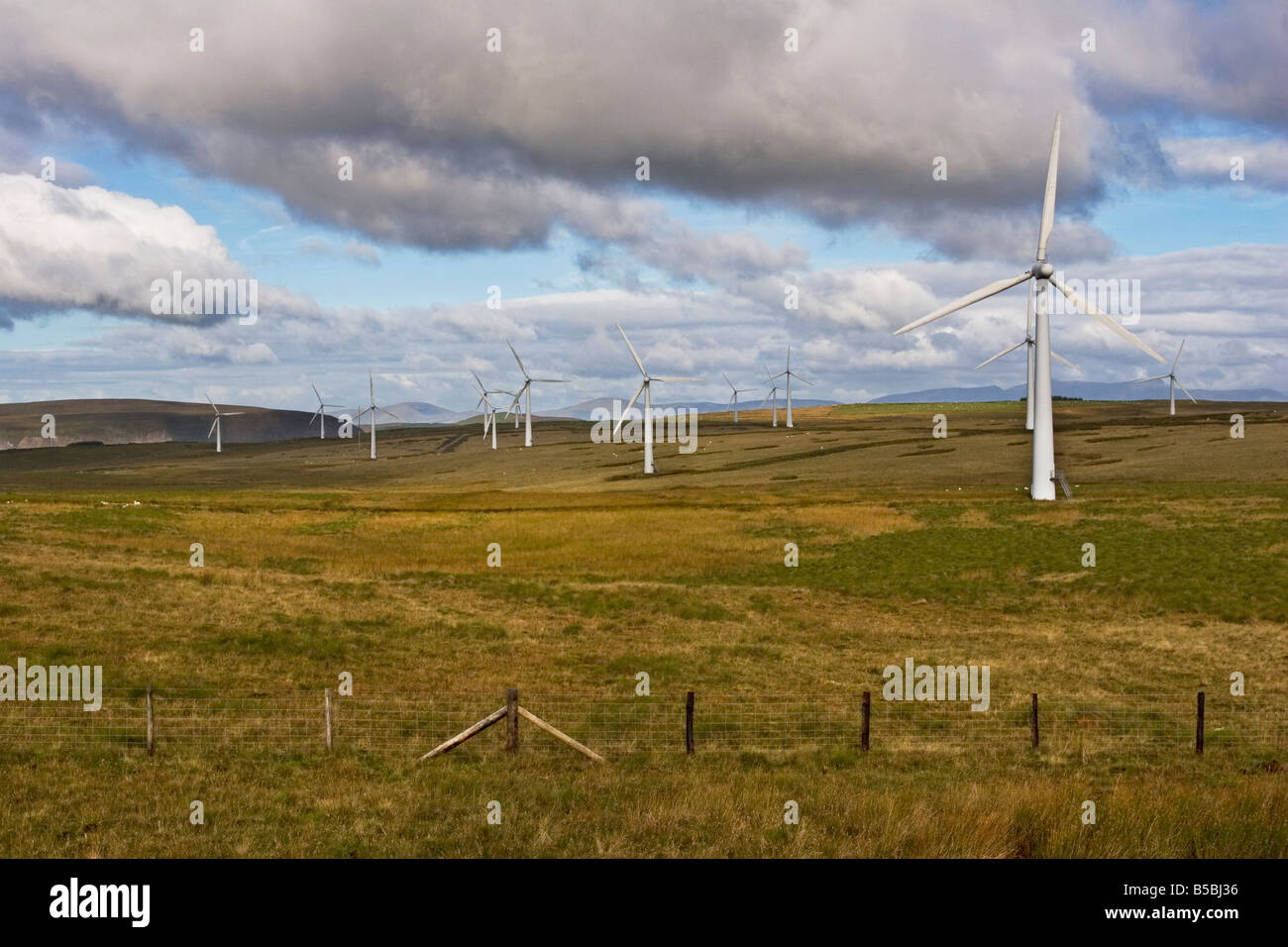Fiber fiberglass turbine blades generators hi-res stock photography and ...