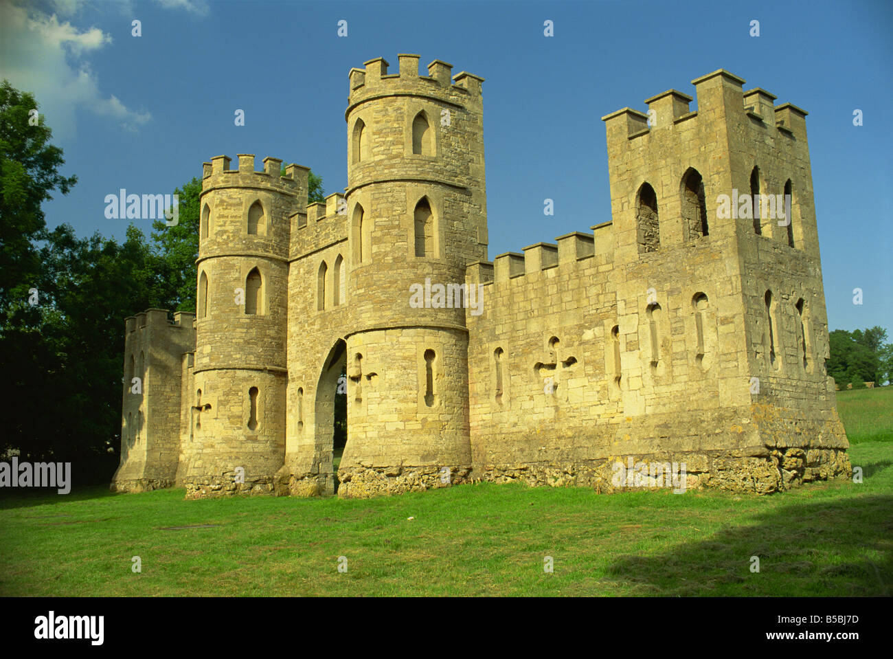 Bath sham castle hi-res stock photography and images - Alamy