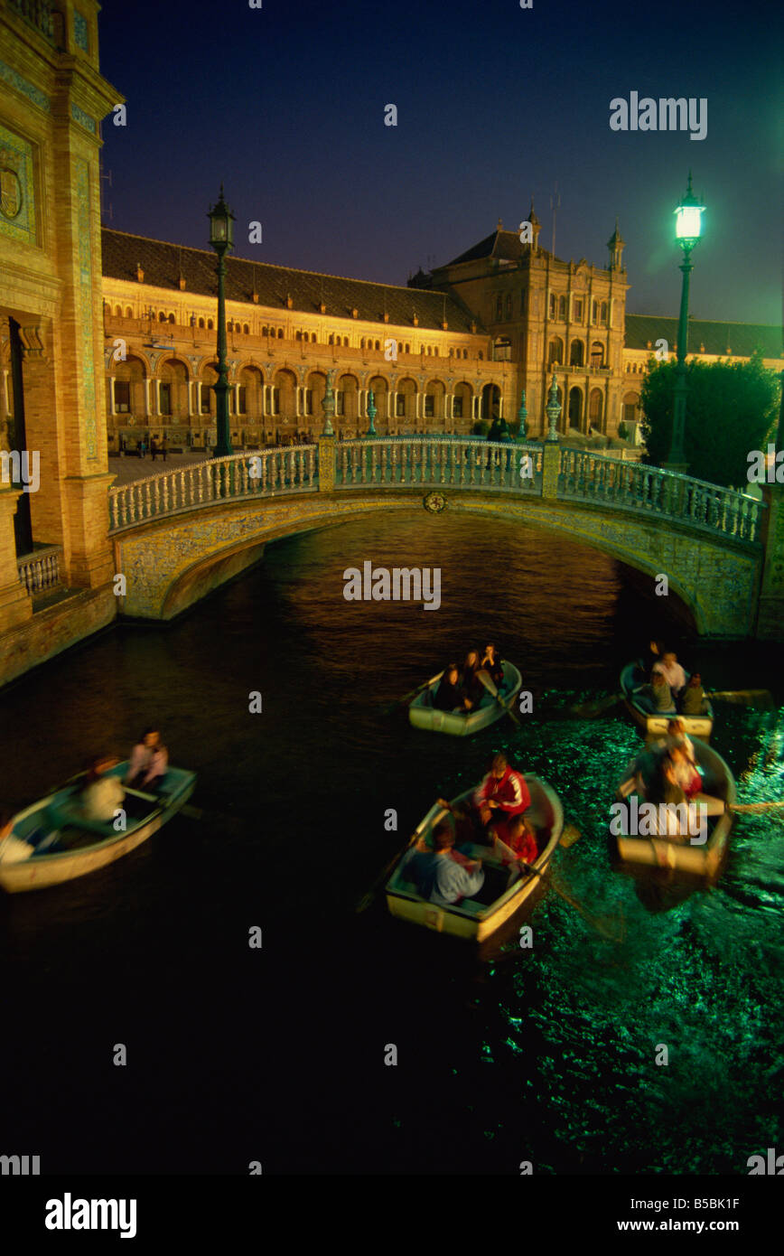Plaza of seville hi-res stock photography and images - Alamy