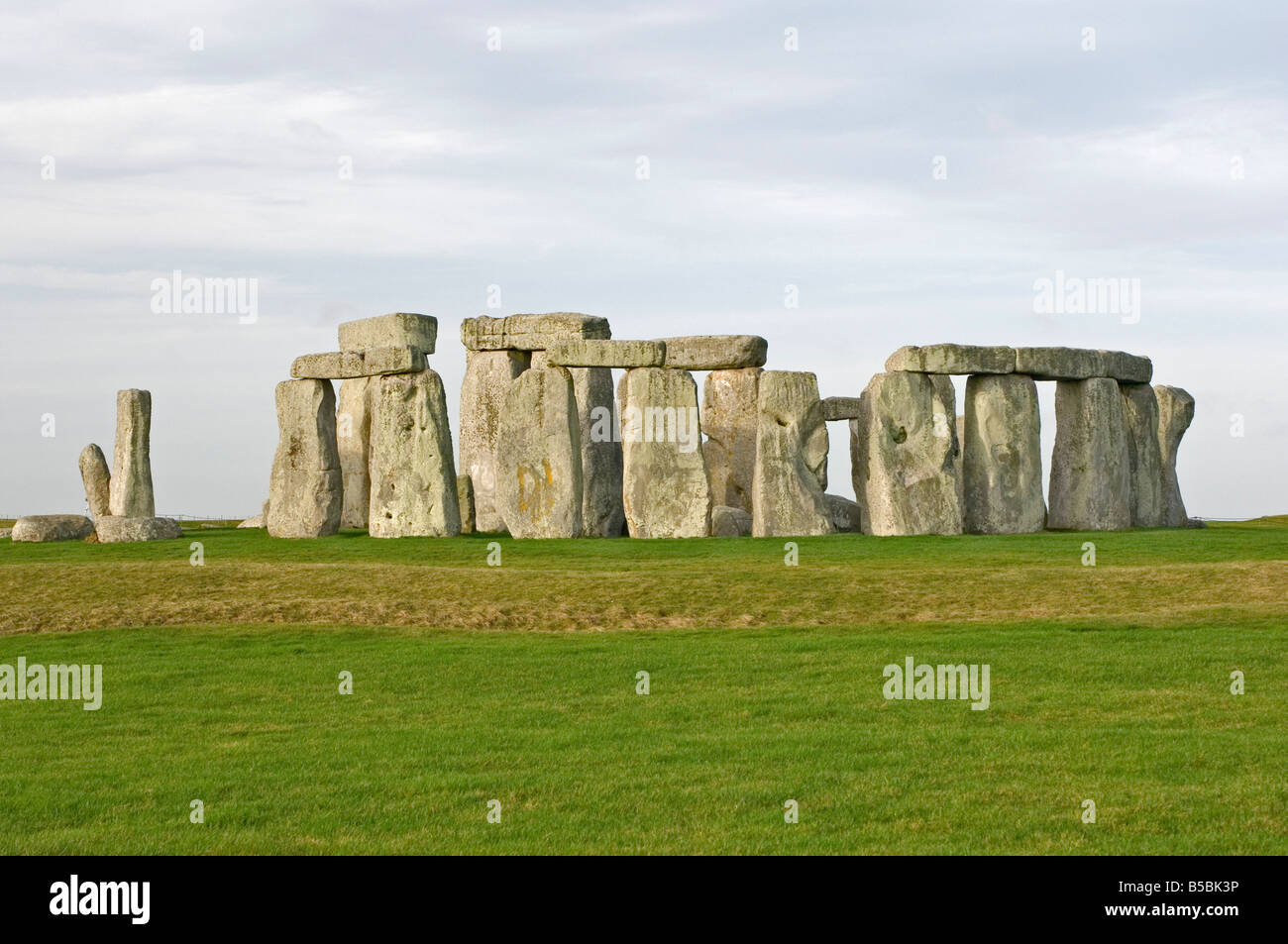 Stonehenge, 5000 years old stone circle, UNESCO World Heritage Site ...
