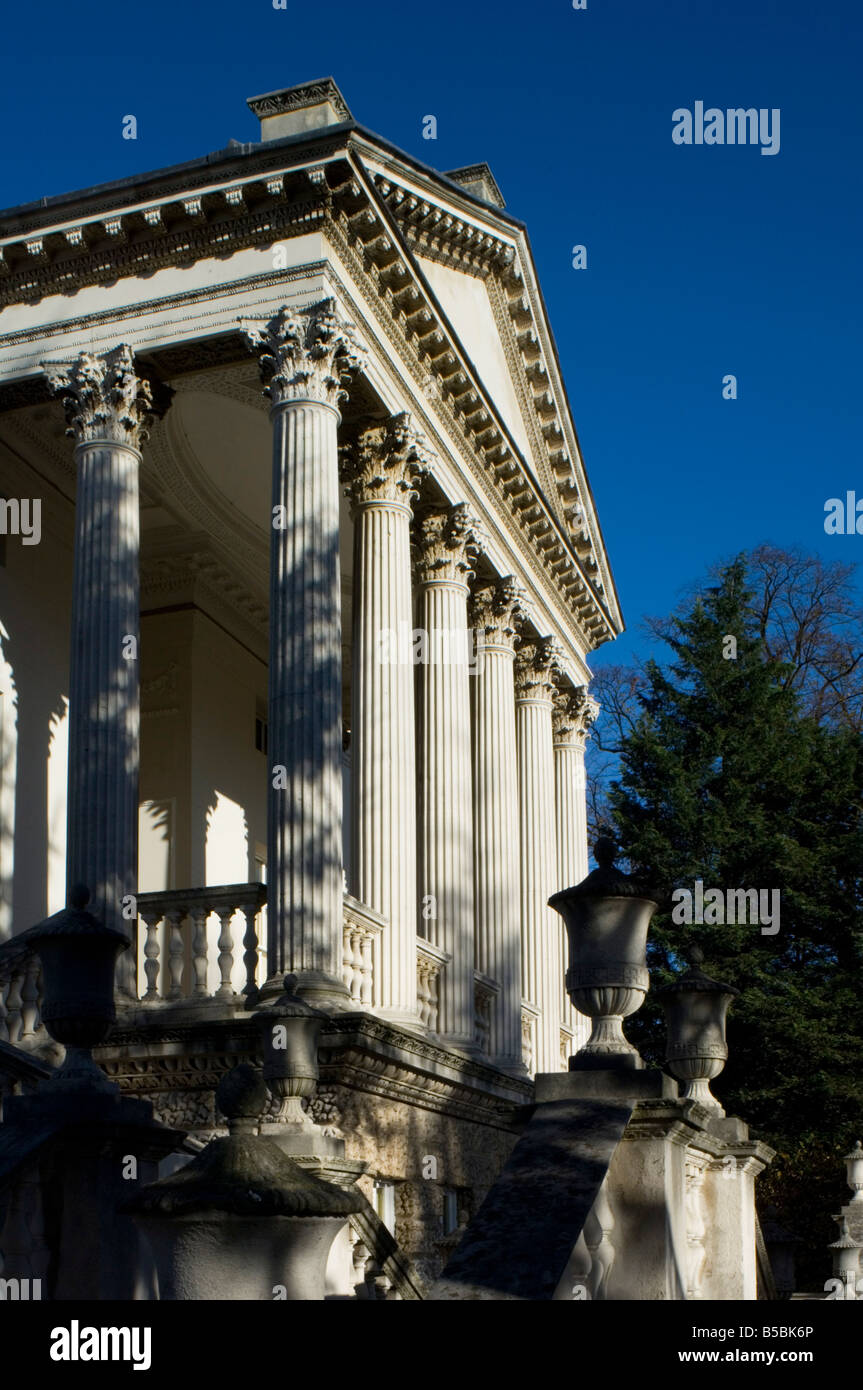Neo palladian house hi-res stock photography and images - Alamy