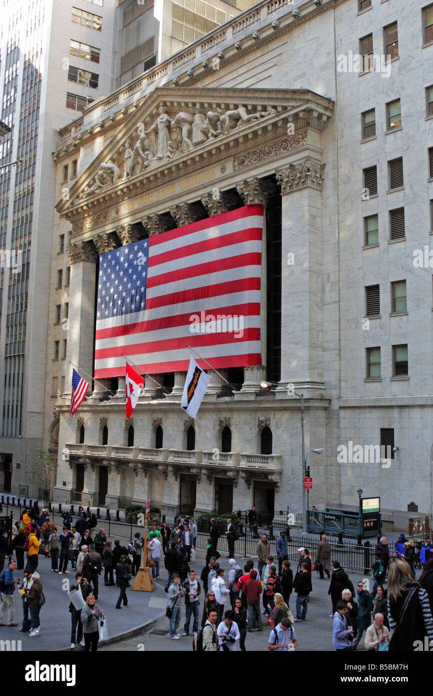 Crowds in front of New York Stock Exchange on 14 Wall Street New York ...