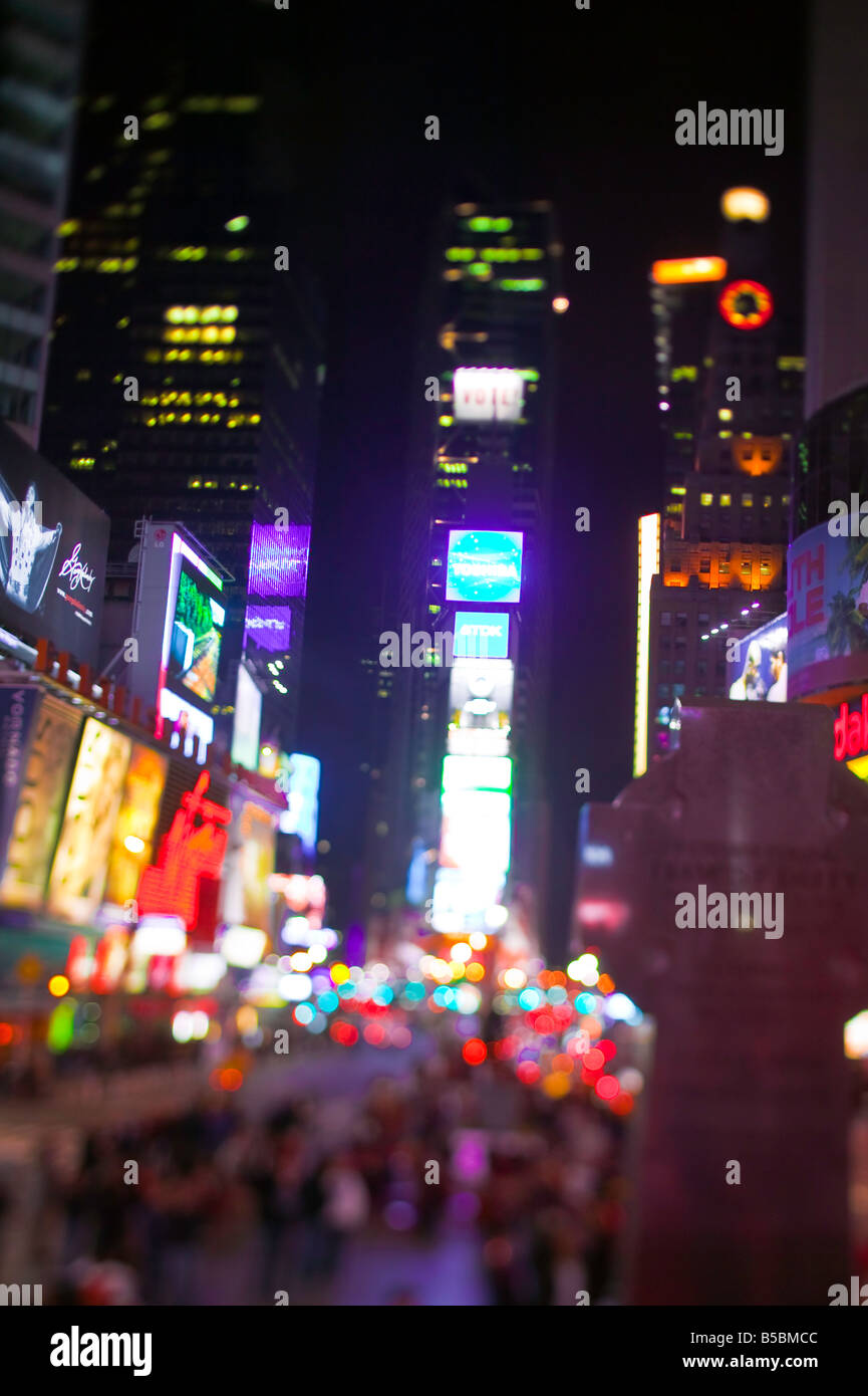 Time square lights hi-res stock photography and images - Alamy