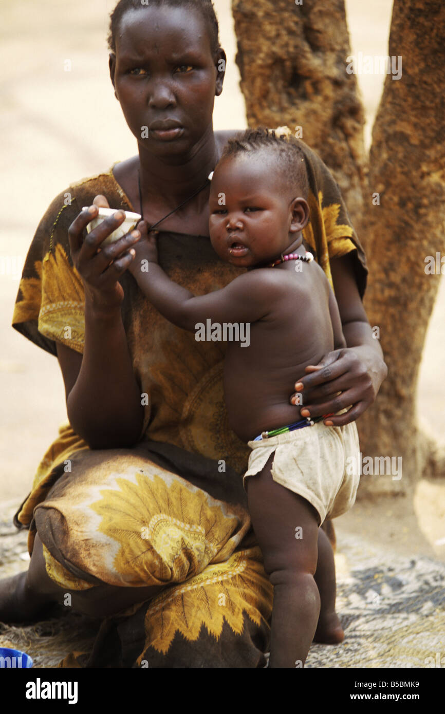 Sudan family nuer hi-res stock photography and images - Alamy
