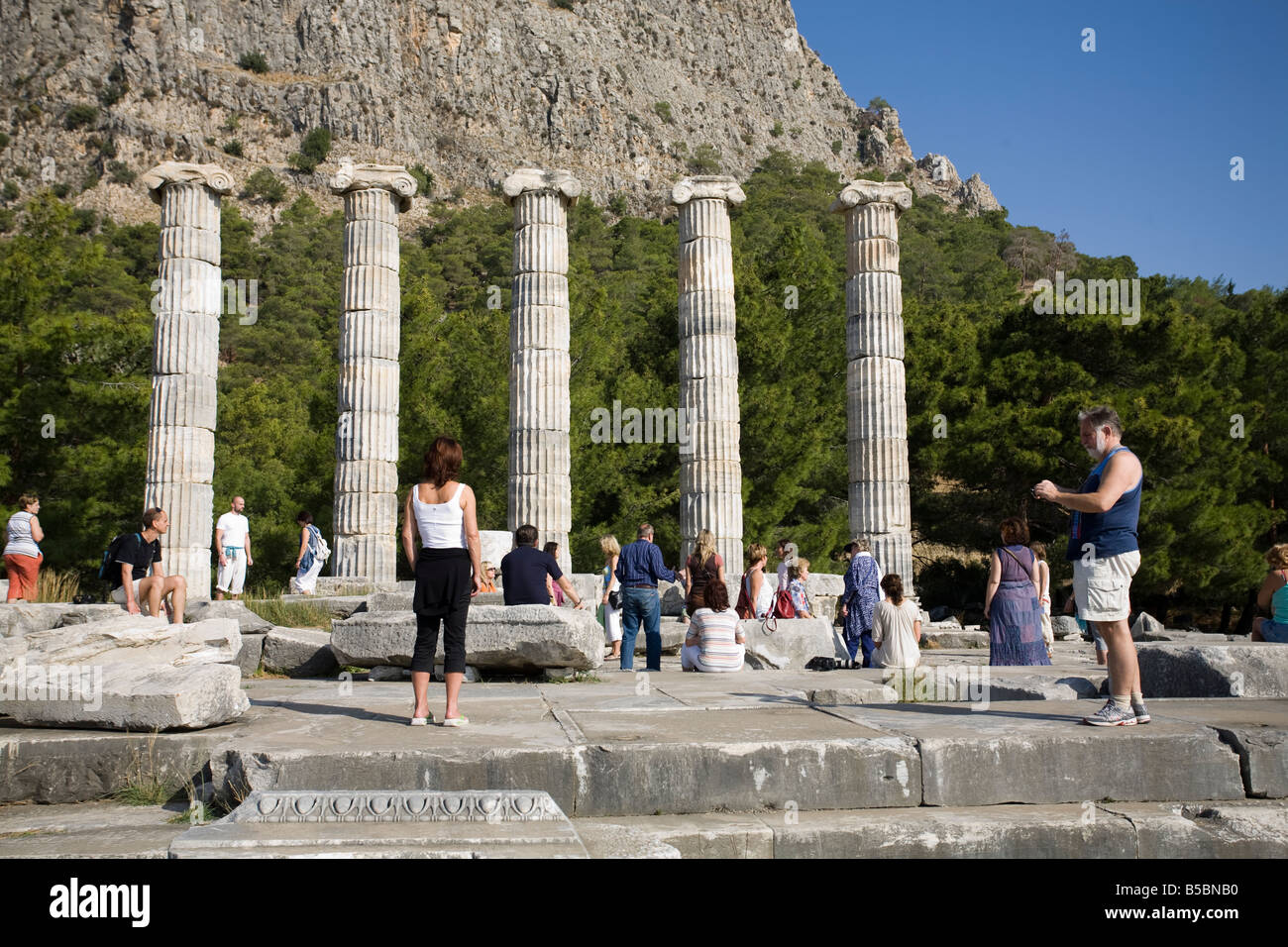 Ionian temple hi-res stock photography and images - Alamy