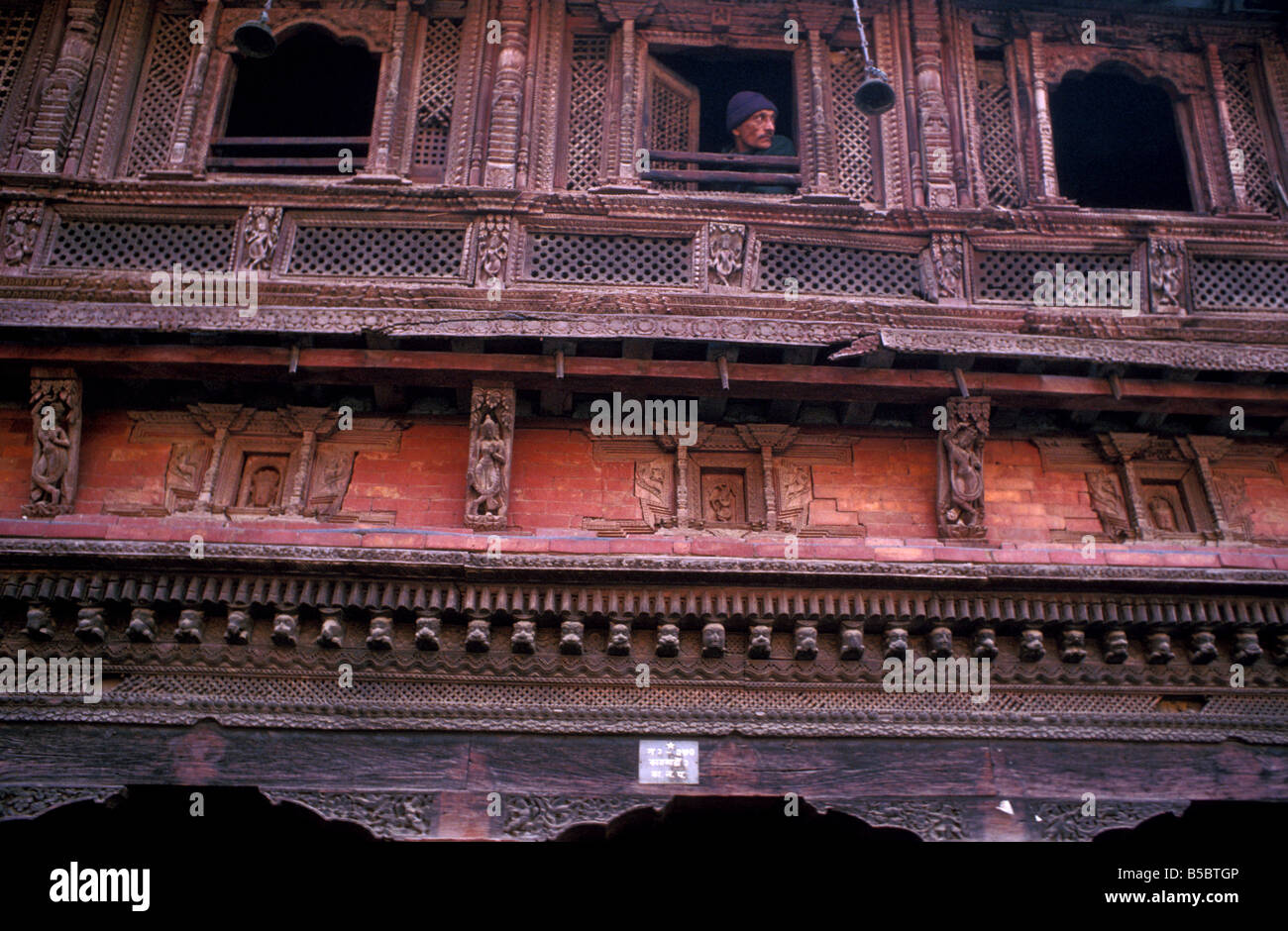 ancient house kathmandu nepal Stock Photo - Alamy