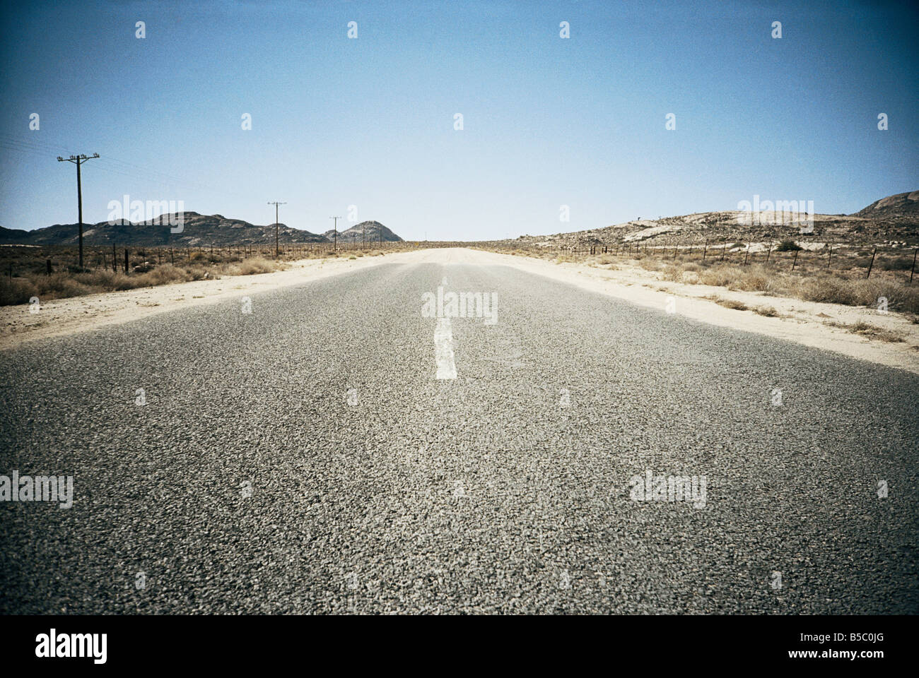 Non tar road hi-res stock photography and images - Alamy