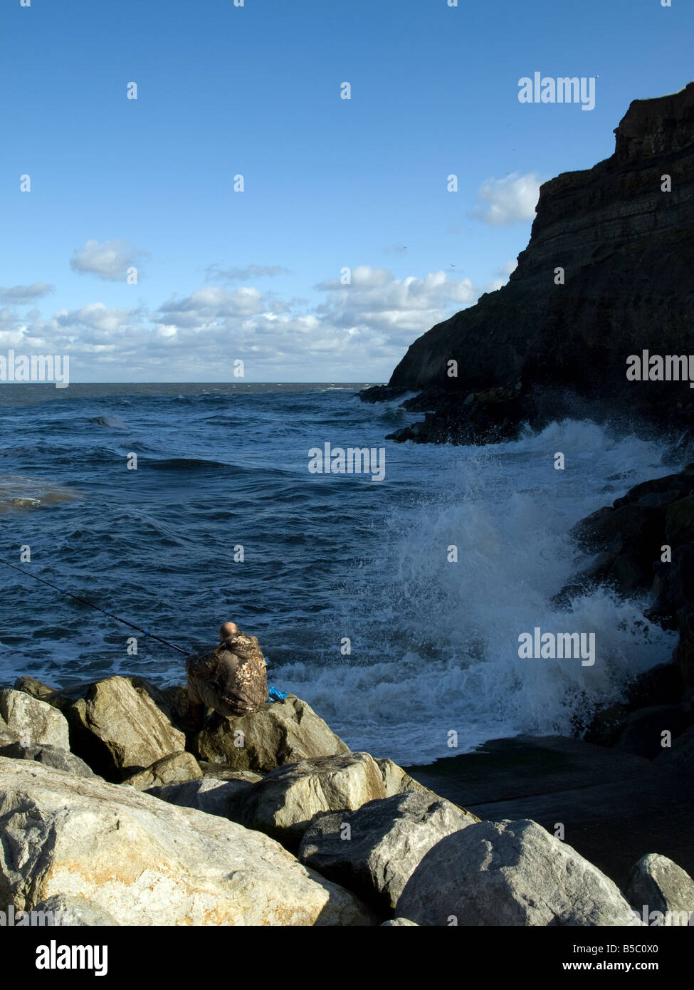 Whitby sea fishing hi-res stock photography and images - Alamy