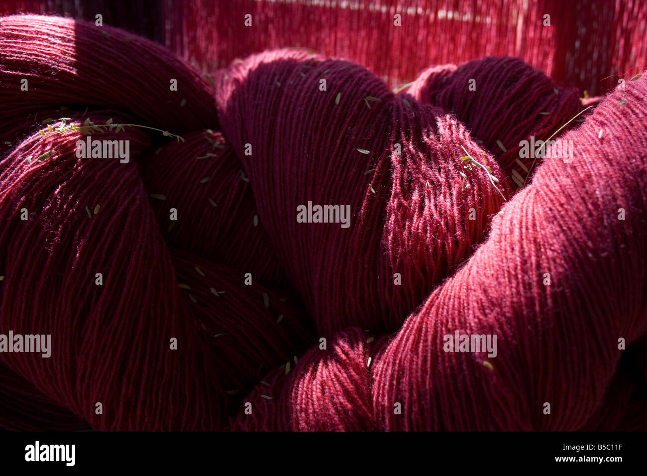 Weavers wool hi-res stock photography and images - Alamy