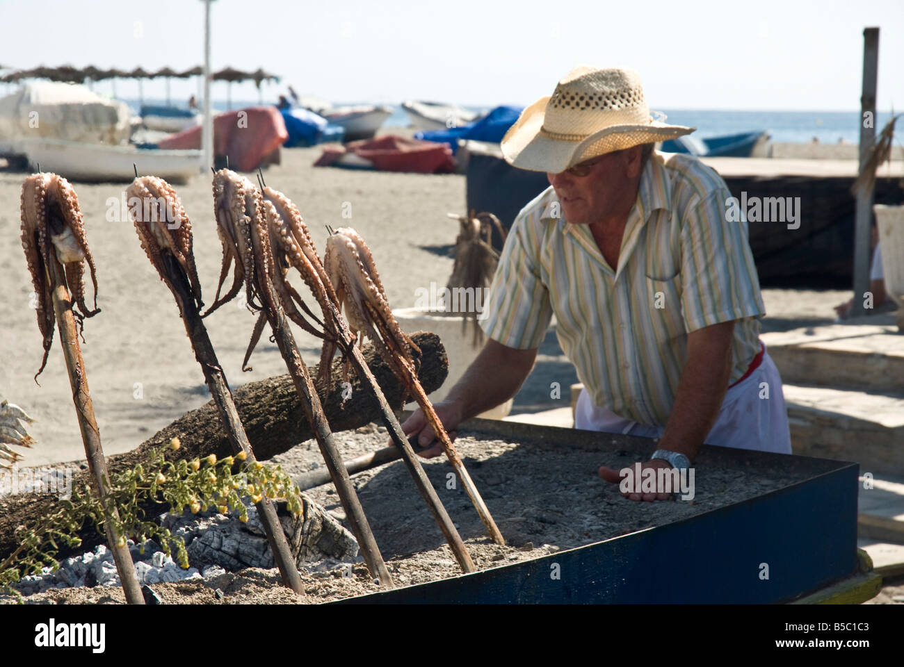 Cookout at the beach hi-res stock photography and images - Alamy