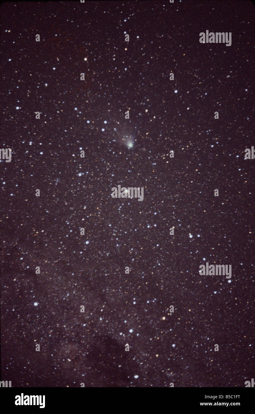 Halley's comet 1986 hi-res stock photography and images - Alamy