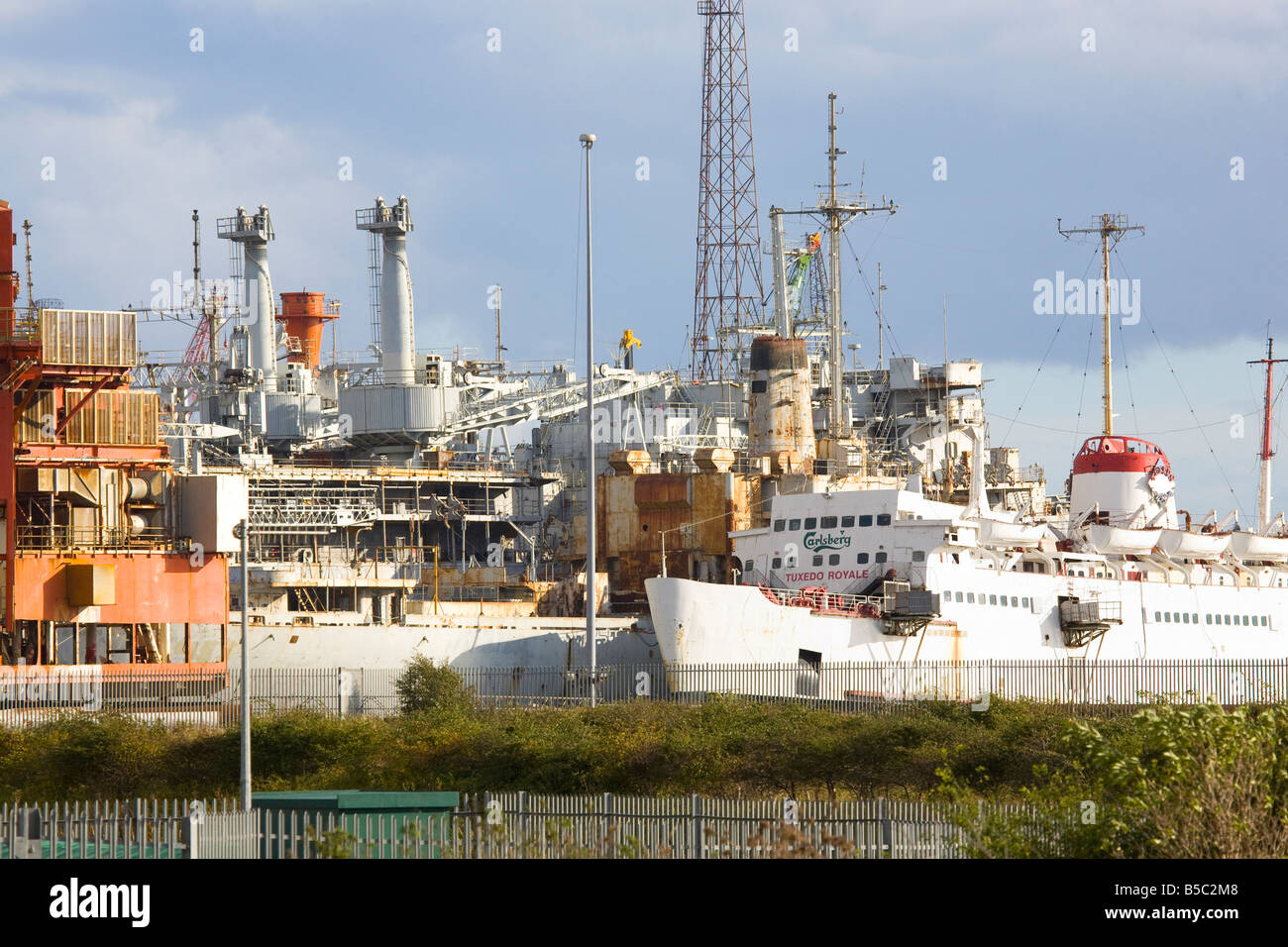Shipyard Bollard High Resolution Stock Photography and Images - Alamy